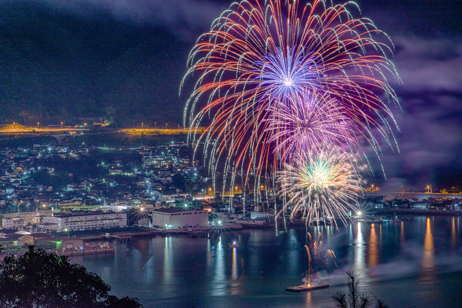 やっさ花火フェスタ(広島県三原市) | 空花火2026